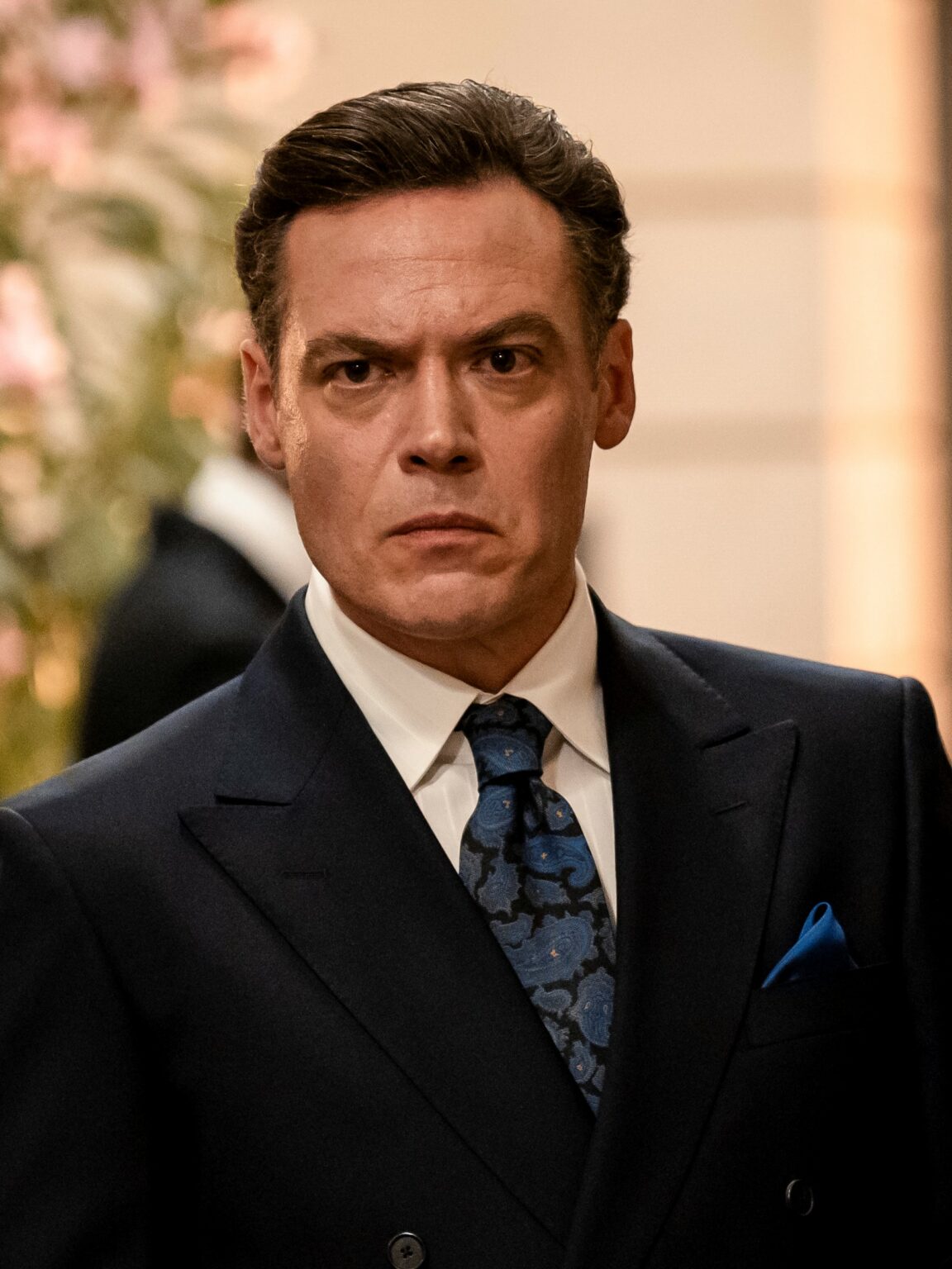 Save Me Cast - Mona Kasten